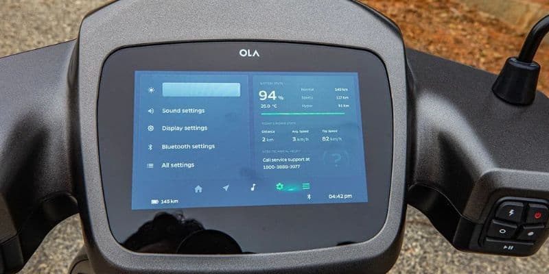 Ola S1 Pro Dashboard Features and Specs Explained in Detail - Comparos.in